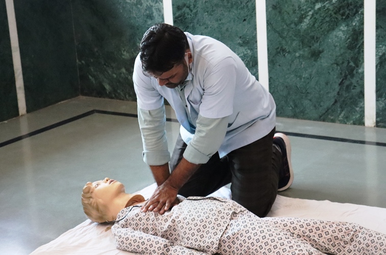 Basic-Life-Support & First Aid Training - noonhospital